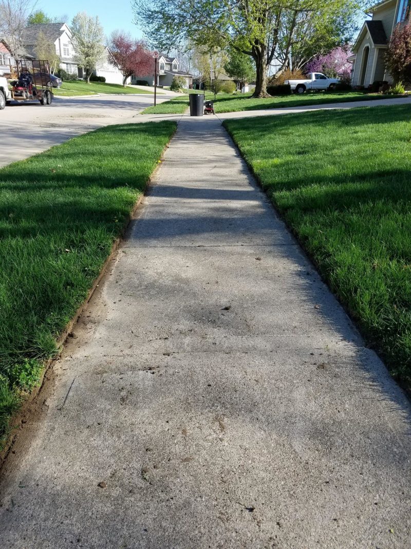 sidewalk-edging | Norwalk Seasonal Services